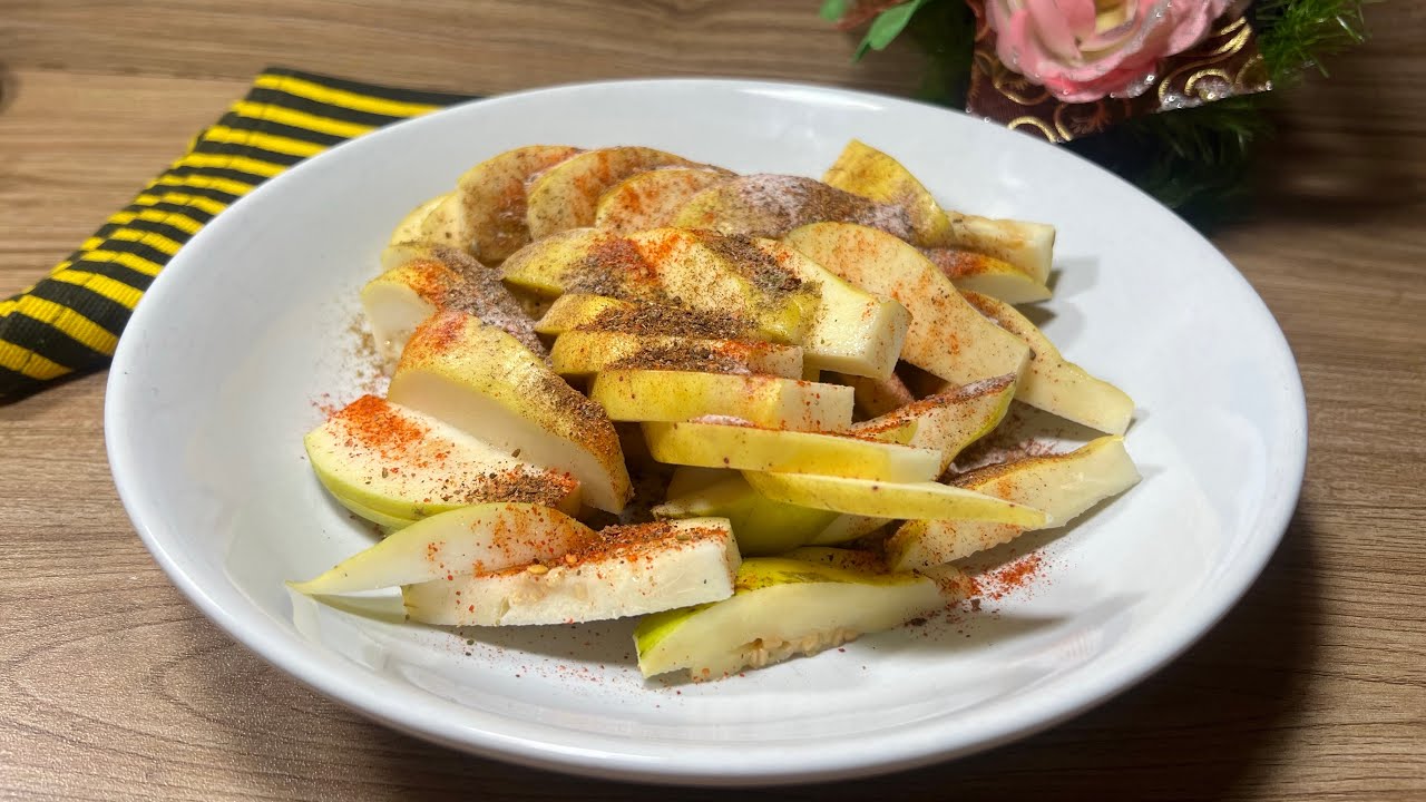 Guava Chaat Recipe | Quick & Spicy Guava Salad | Healthy Street Food ...