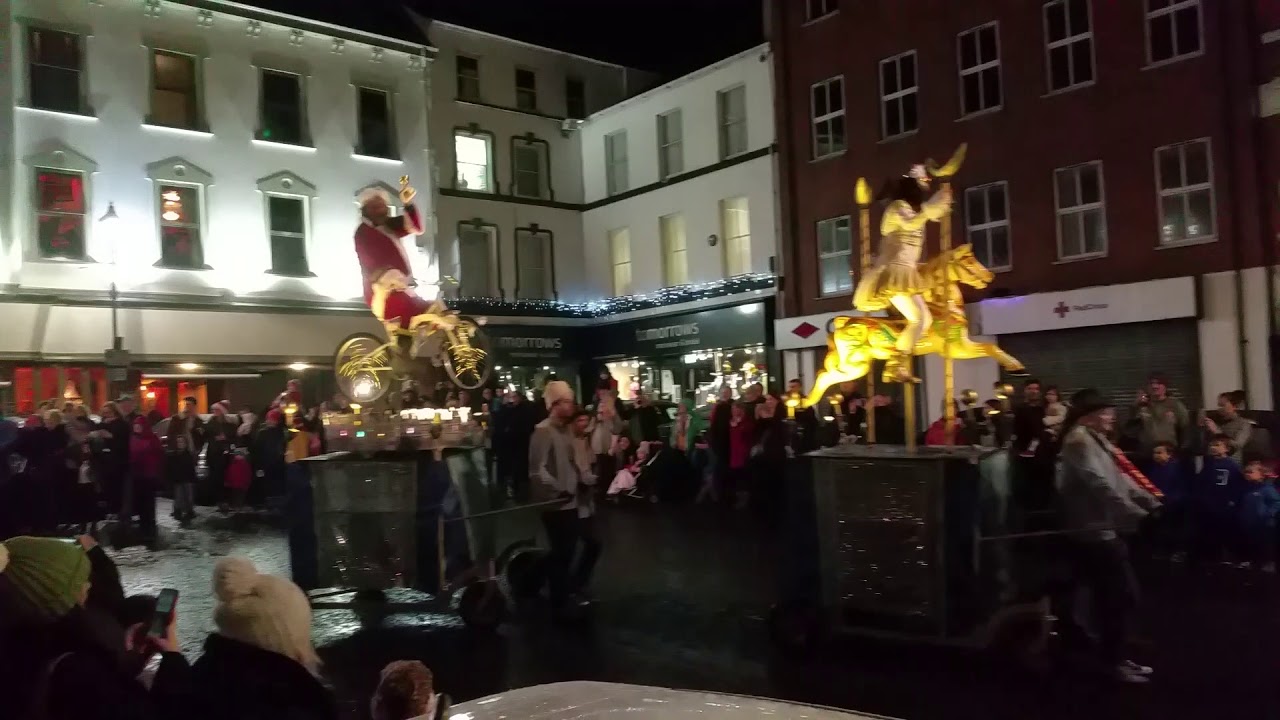 Derry city light Christmas light parade - YouTube