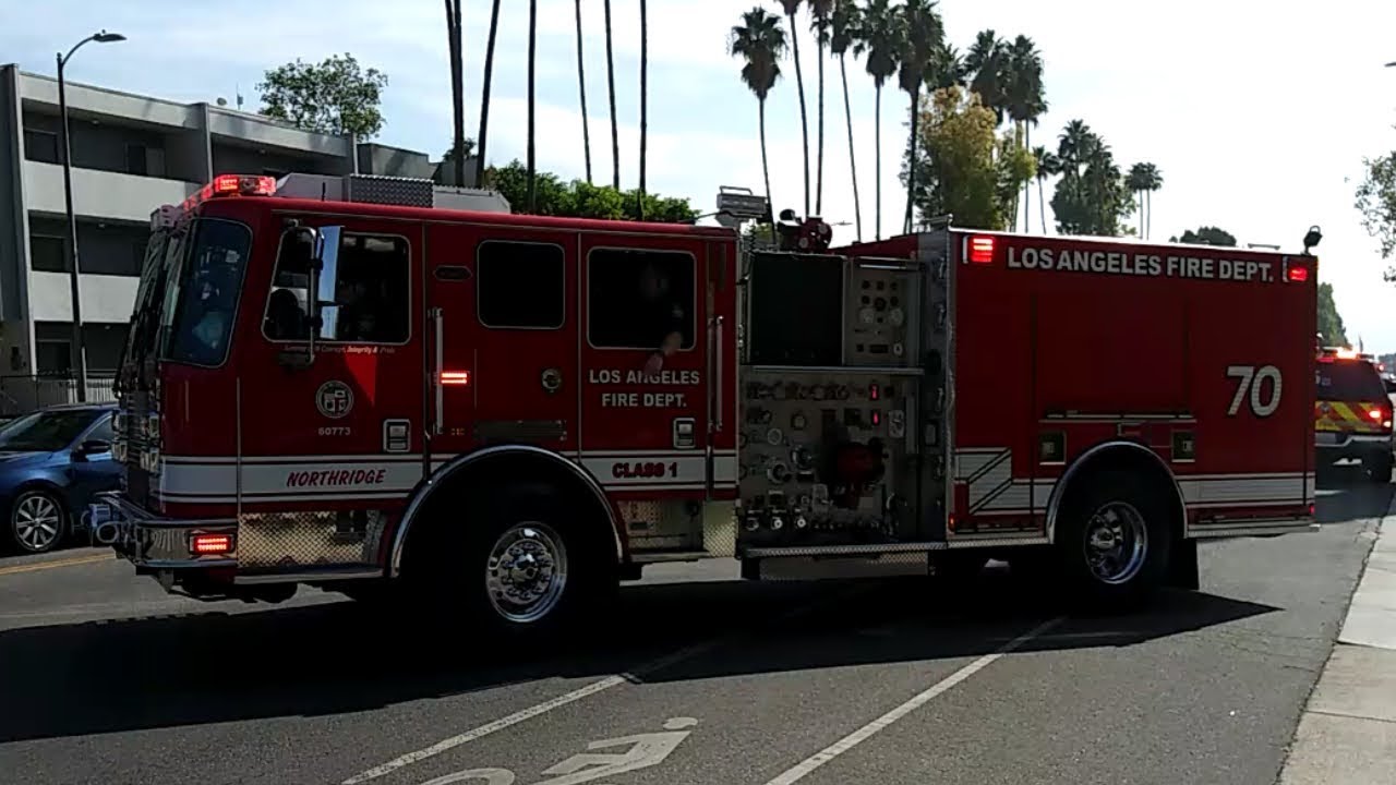 LAFD Engine 70 Responding - YouTube