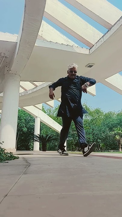 Still DRE C-WALK #youtubeshorts #shortsfeed #cripwalk #cwalkconnection #cwalk #gangstawalk # ...