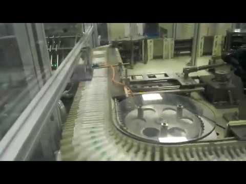 The full auto high speed sanitary napkin packaging machine with ...