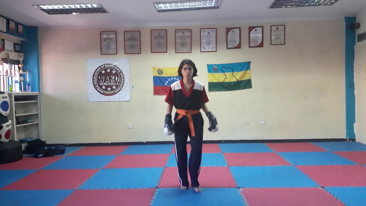 Rebecca Rincon Light Contac Sombra - YouTube