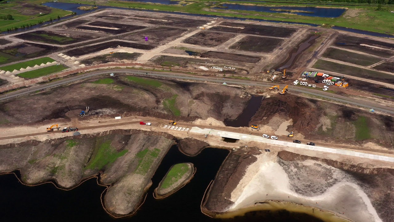 Groenewei Meerstad vanuit de lucht (mei 2019) - YouTube