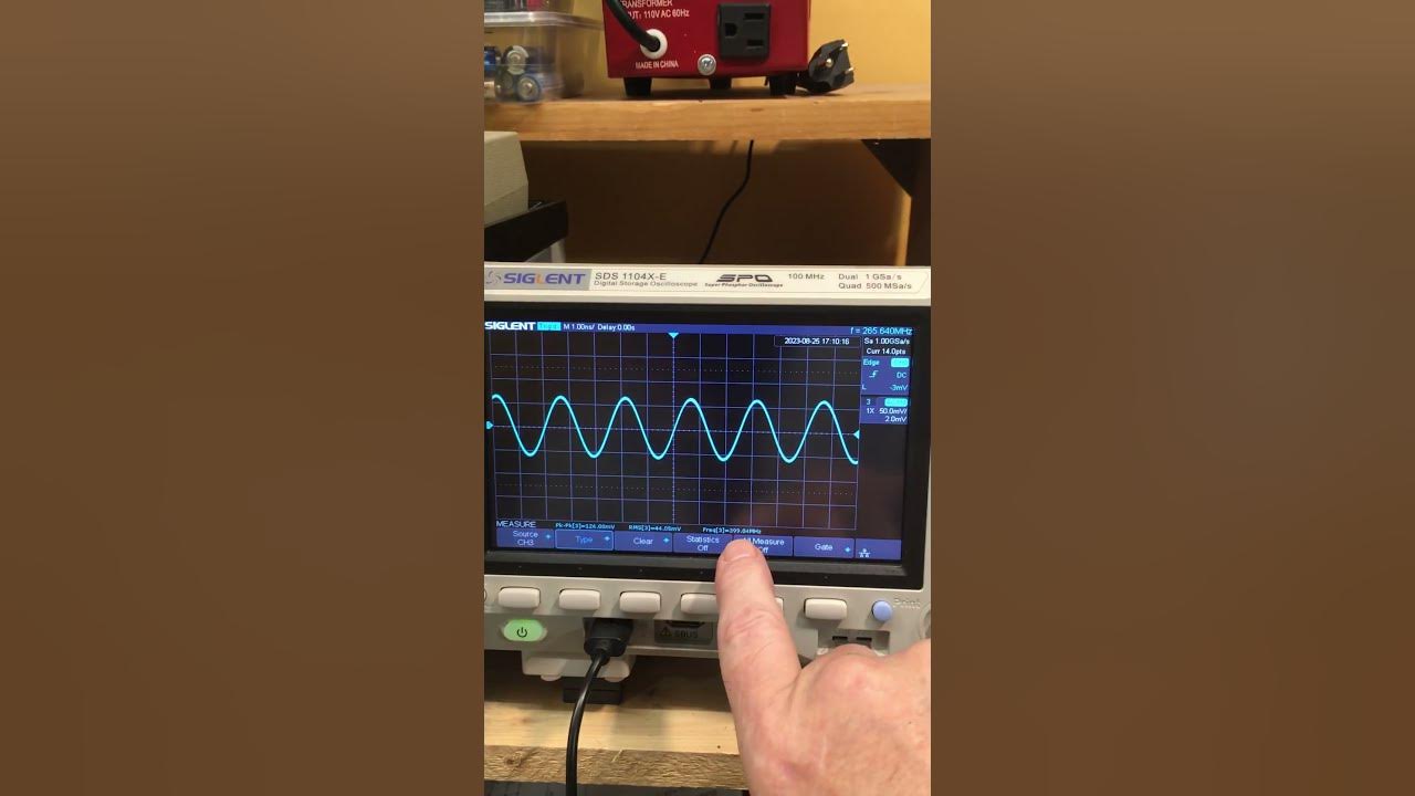 Siglent SDS1104X-E: Max Reliable Trigger Speed - YouTube