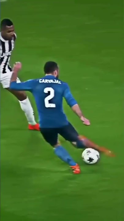 شاهد تشابه دبل كيك رونالدو في اللعبة والحقيقة Ronaldo Youtube