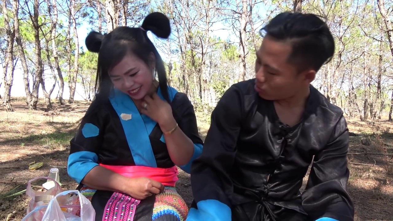hmong new movie maum awb mag qav ntsuab cov tshuaj fuam yees - YouTube