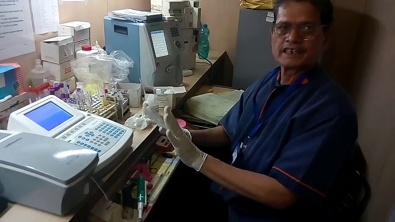 How to perform blood sugar analysis - YouTube