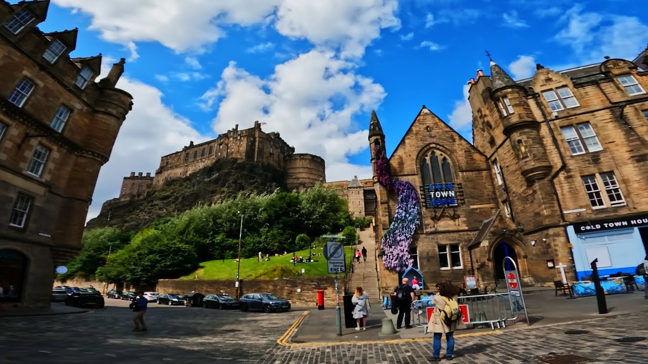 Highlight: Edinburgh Old Town and Around (Edinburgh, Scotland) - YouTube