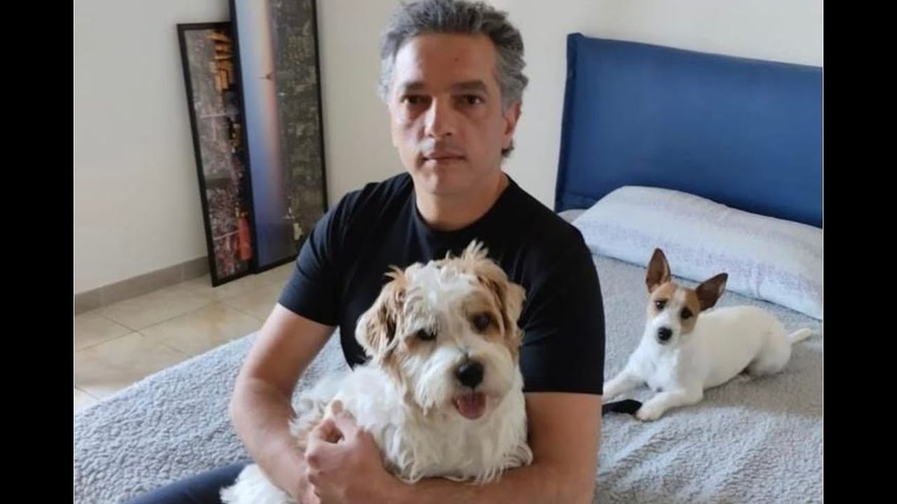 Crotone: scomparso insieme ai suoi due cani Gianluca Muscatello - YouTube
