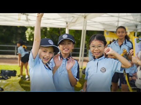 Meriden Junior School Fun Run - YouTube