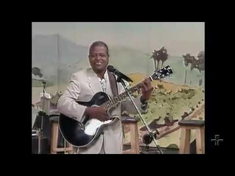 Os Uirapurus - O canto do Uirapuru - YouTube