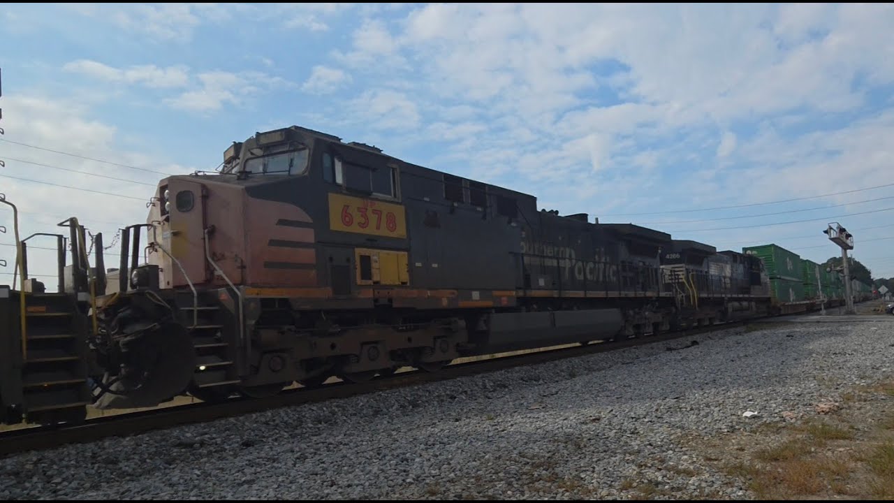 UP Southern Pacific Patched Locomotive Trailing 3rd on 28J in Austell ...