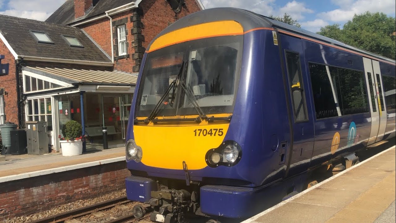 Poppleton station level crossing (North Yorkshire) - YouTube