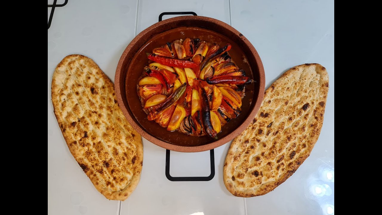 ANTAKYA'NIN MEŞHUR TEPSİ KEBABI (ÇÖMLEK TAVA'DA) - YouTube