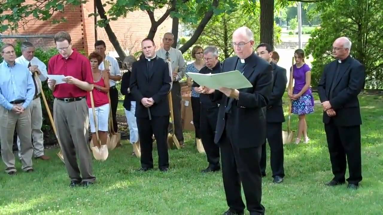 SMCS Newton, KS Groundbreaking Prayers 6-24-10 - YouTube