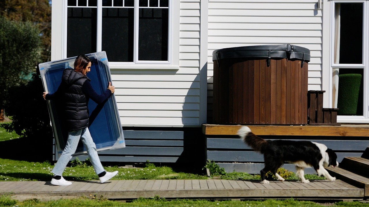 An Artist Takes Her Work on the Road in New Zealand | Short Film - YouTube