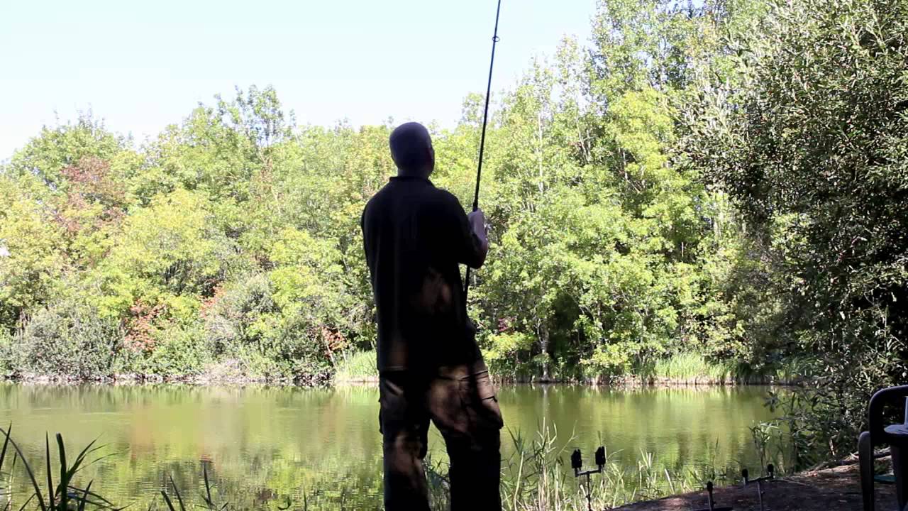 teddybearcarper at les quis in France - YouTube