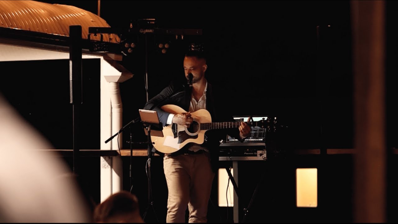 Steve Carlyle - Playing at Praise Mountain Farm (Wagon Wheel Cover ...
