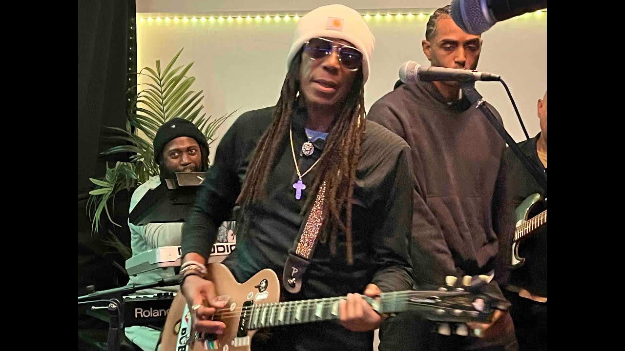 Junior Marvin plays guitar solo at CultureMix Centre Reading - YouTube