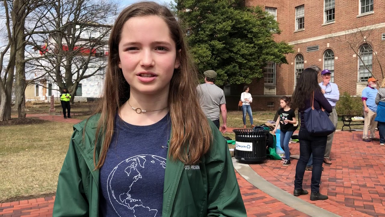Sarah Munson explains ribbons against climate change - YouTube