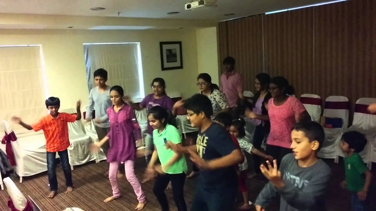 Fun during Mid Brain Activation Workshop @ Baroda - YouTube
