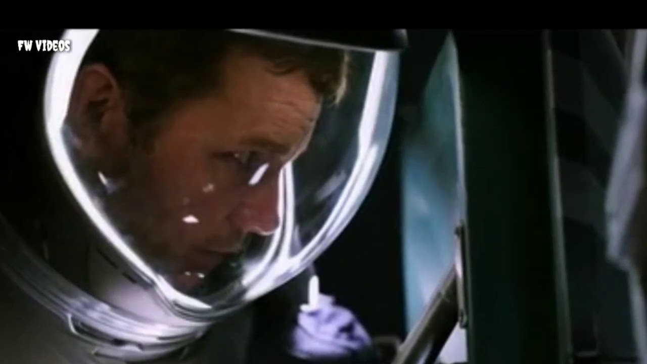 Amazing Scene Of Best Movie , Passenger - YouTube