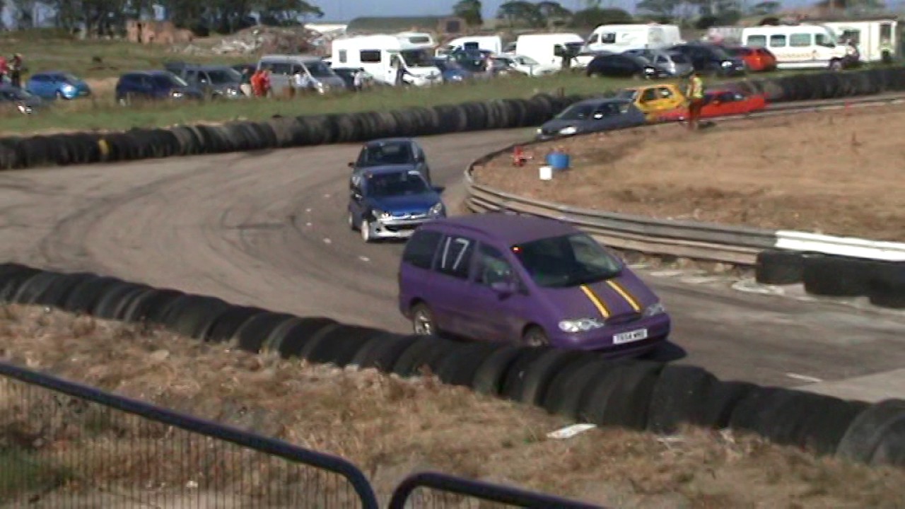 crimond raceway road going saloons race3 30th July 2017 - YouTube
