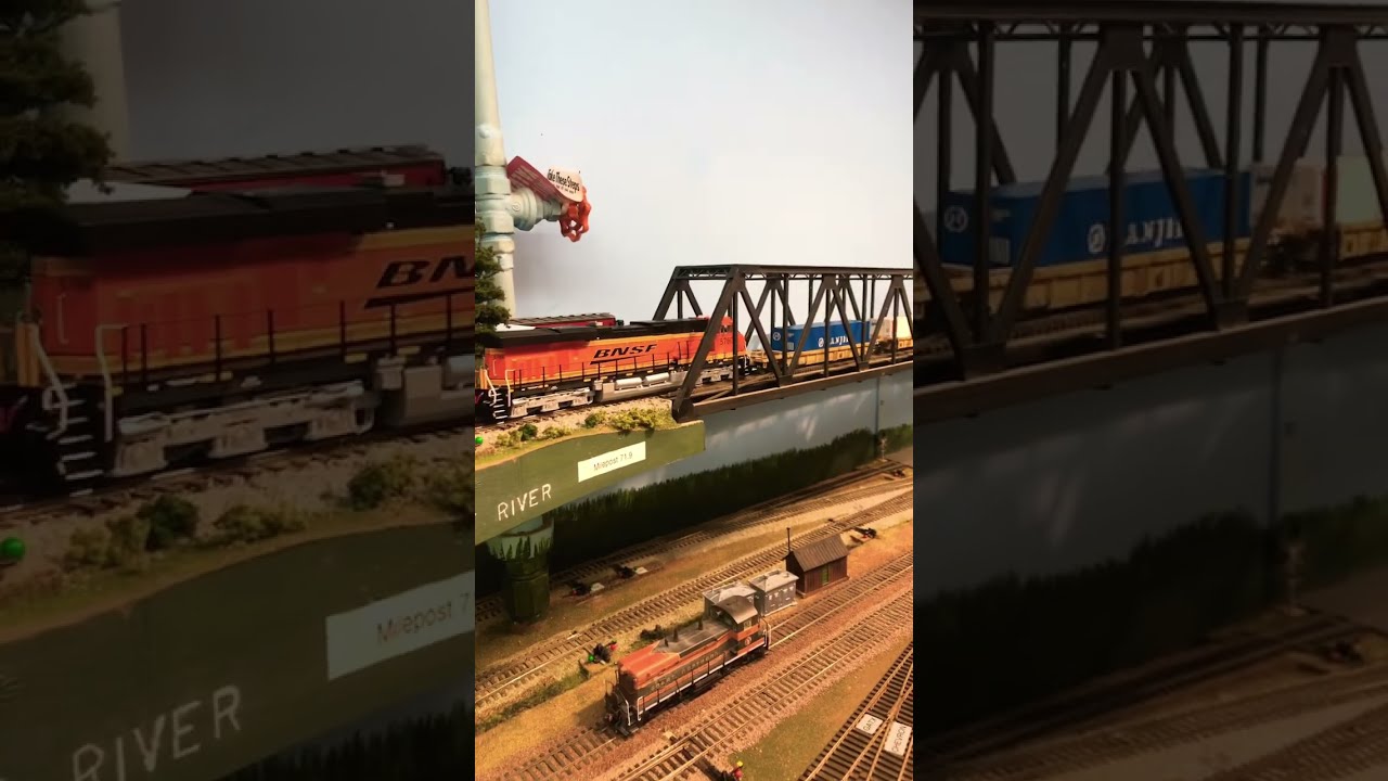 Double-stack train crossing two bridges on the BNS Bellingham Sub - YouTube