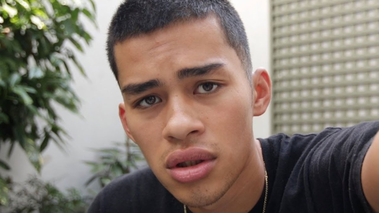 I LOVE SNEAKO - YouTube