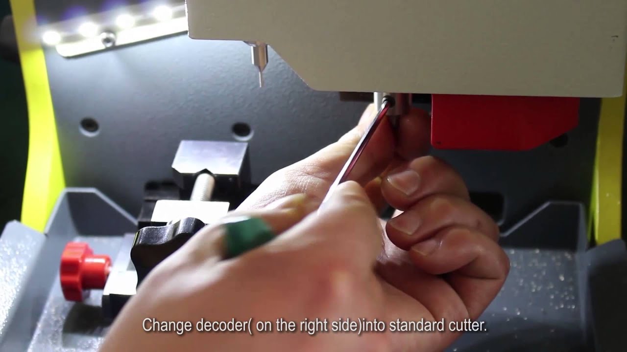 How to copy a tubular key on SEC-E9 full automatic key cutting machine - YouTube