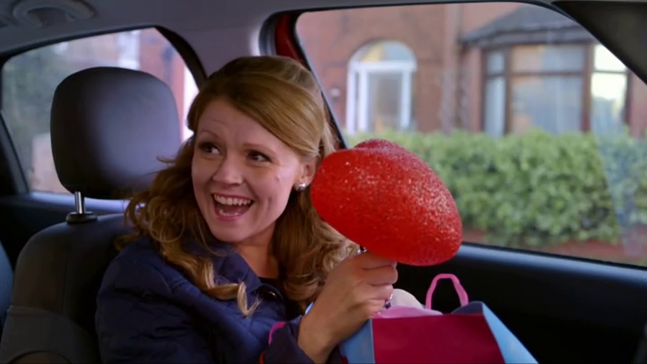 Peter Kay's Carshare. John & Kayleigh. I Can't Stay Away From You - YouTube