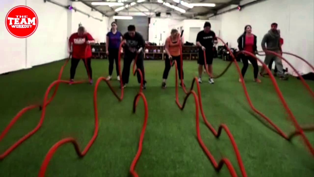 Battle Ropes at Walsall Bootcamp - YouTube