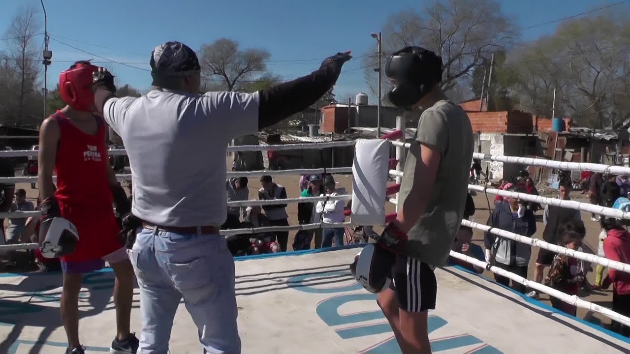 Exhibición 06 La Garrote Boxing cLUB - YouTube