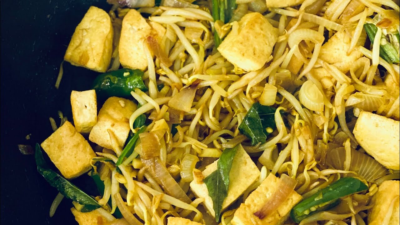 Bean Sprouts with Tofu (Taugeh Goreng Tauhu) - YouTube