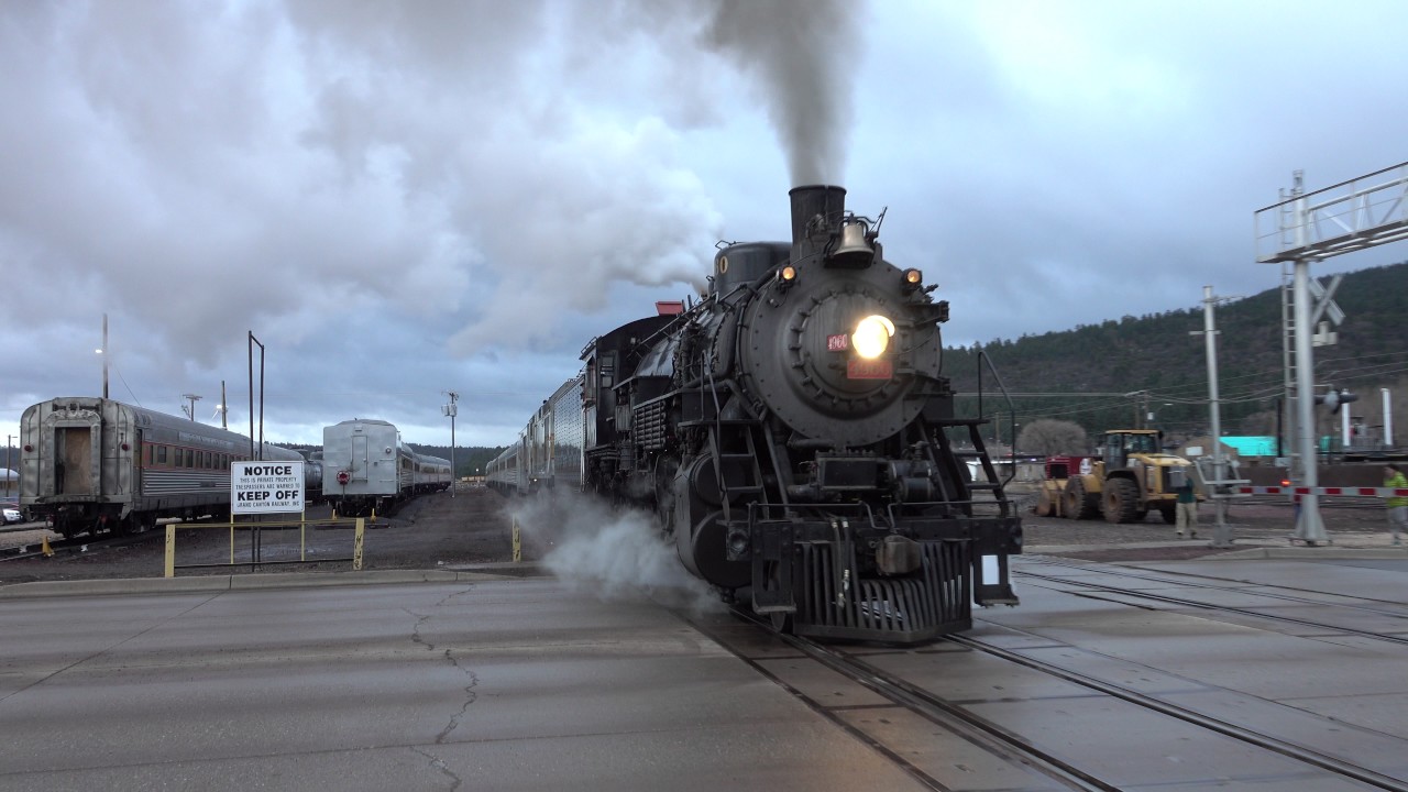 (4K) 大峽谷鐵路蒸汽機車抵達威廉車站 Grand Canyon Railway Steam Locomotive 4960 arrive ...