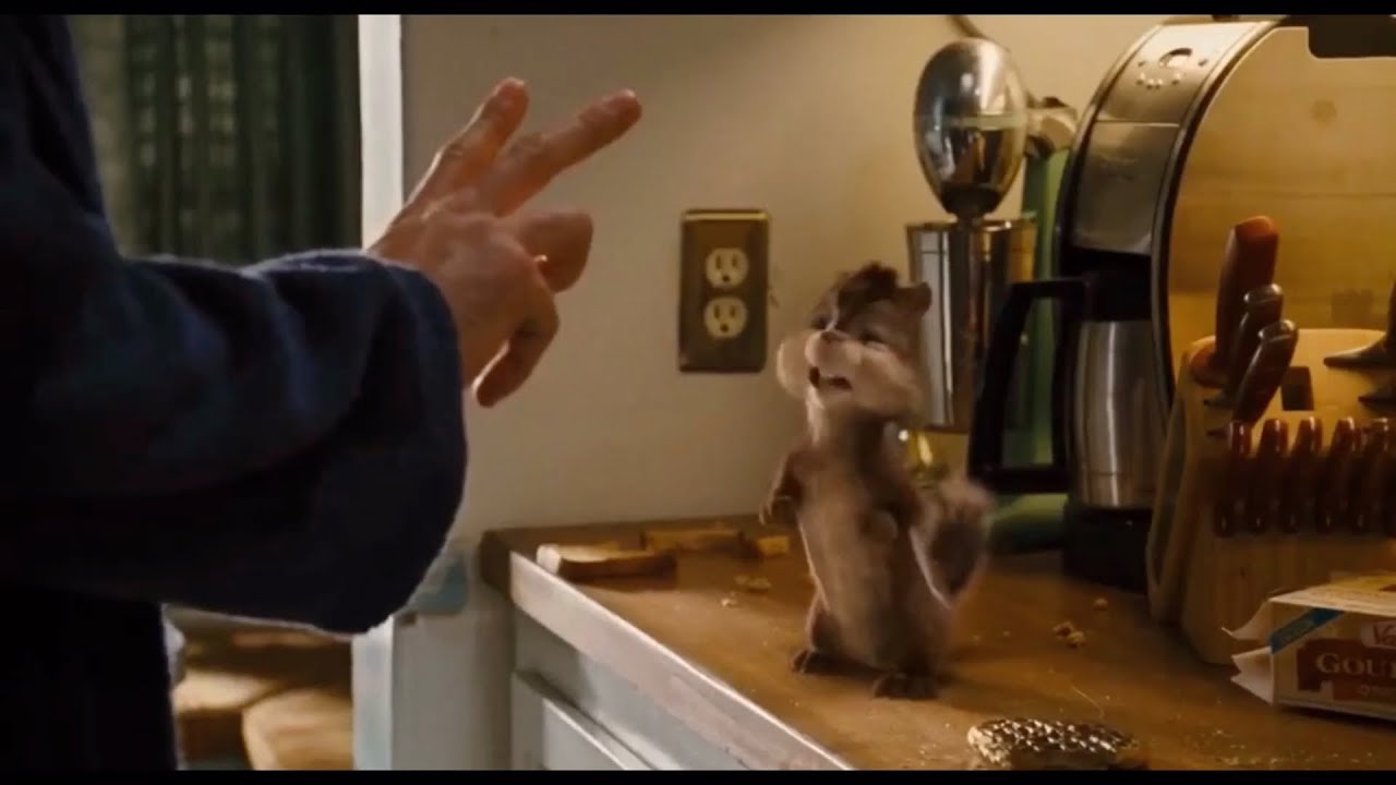 Alvin and the Chipmunks 2007 Simon’s Fingers hold 2 and They put ...