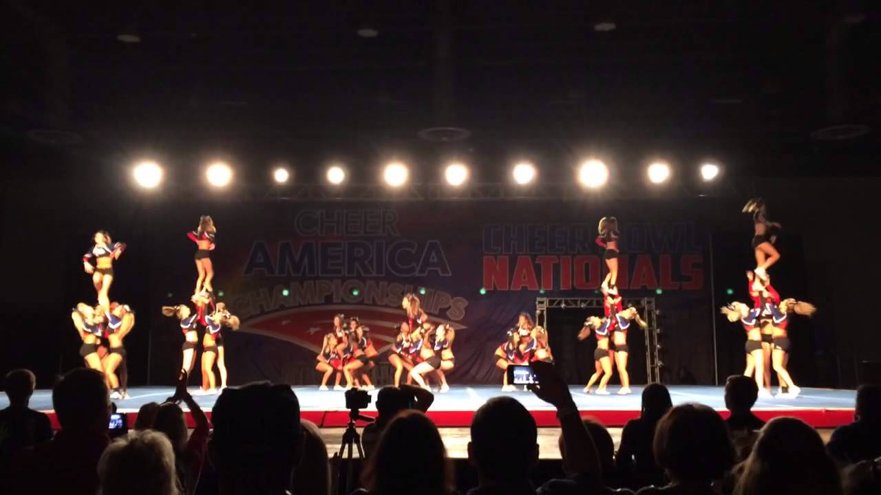 Texas Lonestar Cheer Medium Senior - YouTube
