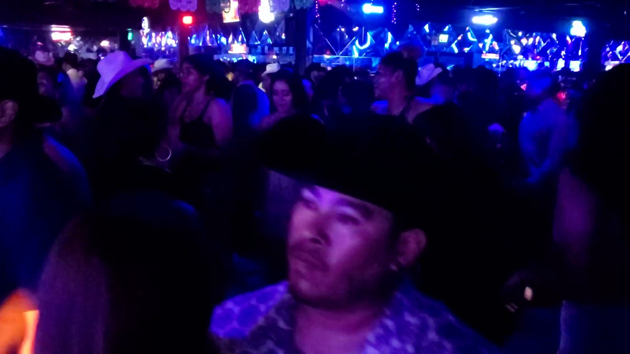 EN VIVO EN LA RUMBA NIGHTCLUB - YouTube