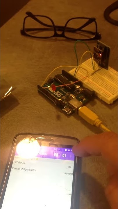 Arduino conectado a wifi mediante ESP8266 - YouTube