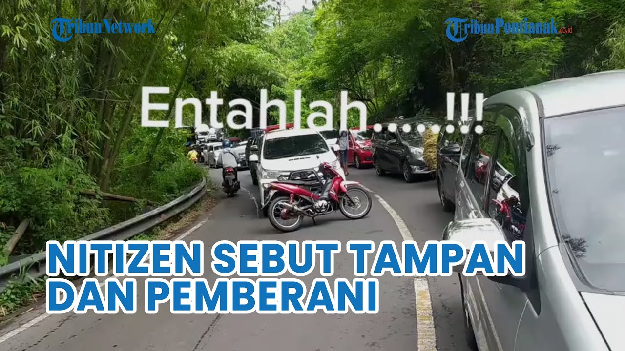 Aksi Motor Sengaja Halangi Mobil yang Lawan Arah - YouTube