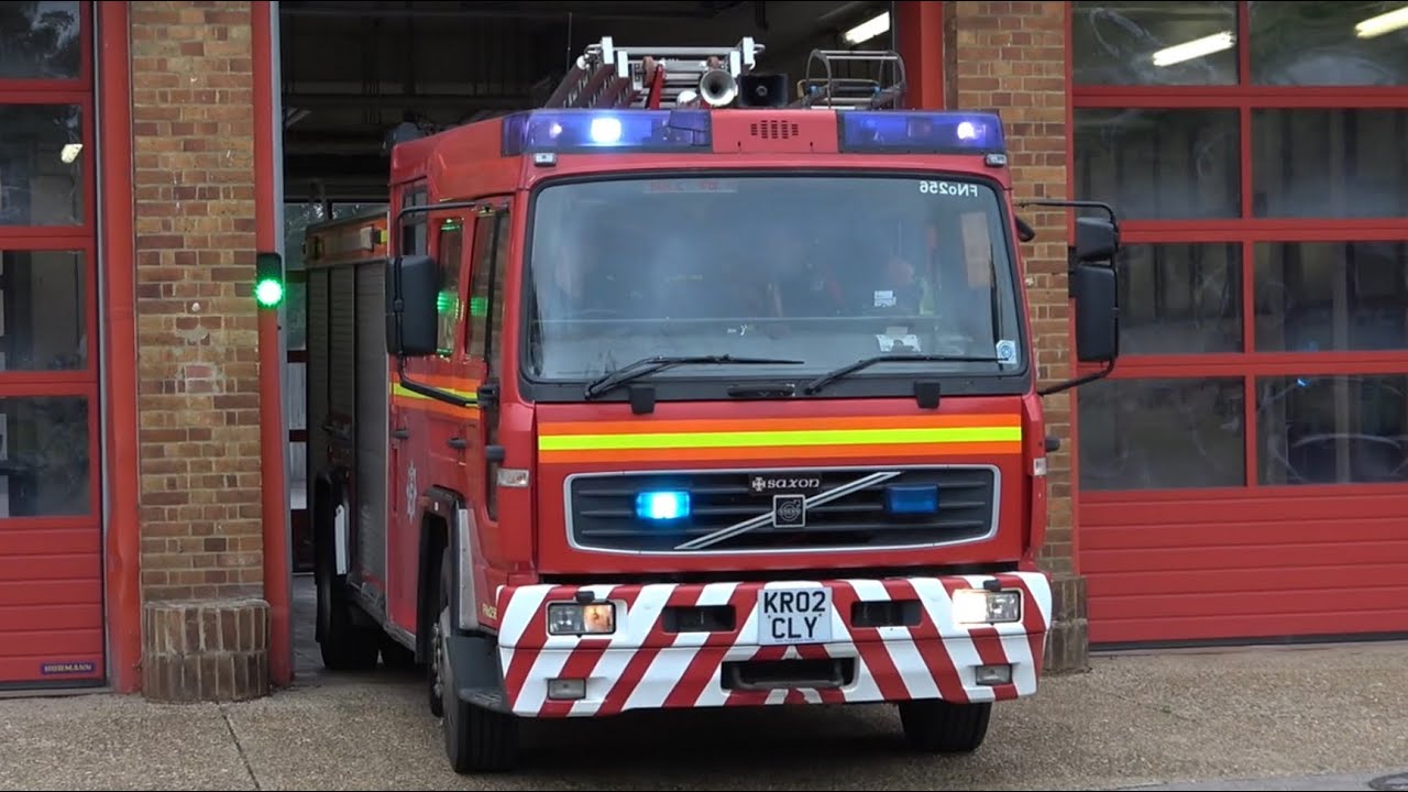 **RARE** Reserve Volvo Saxon WRL, Surrey Fire & Rescue Service, S29P2 ...