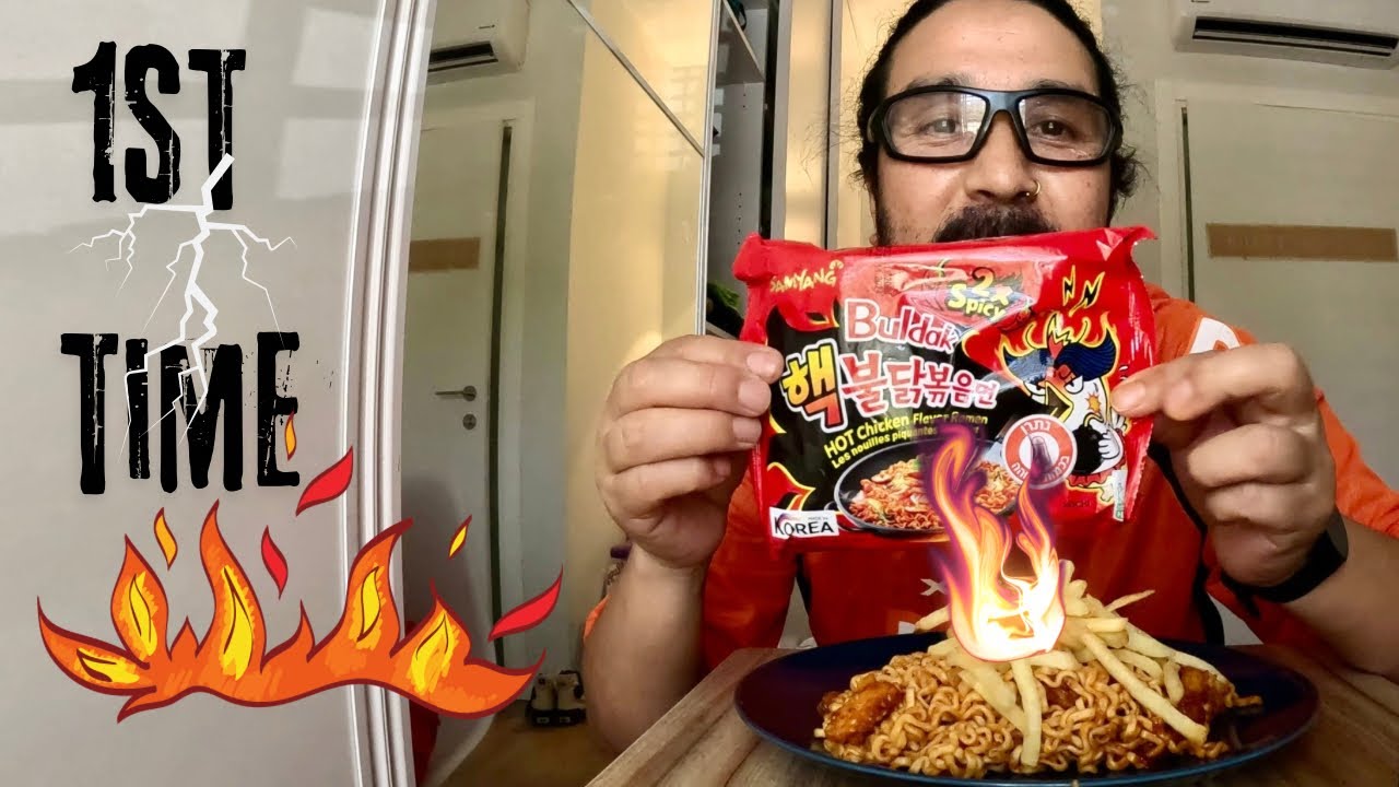RAMEN CHALLENGE 🍜 || FIRST TIME EATING RAMEN 🍜 - YouTube