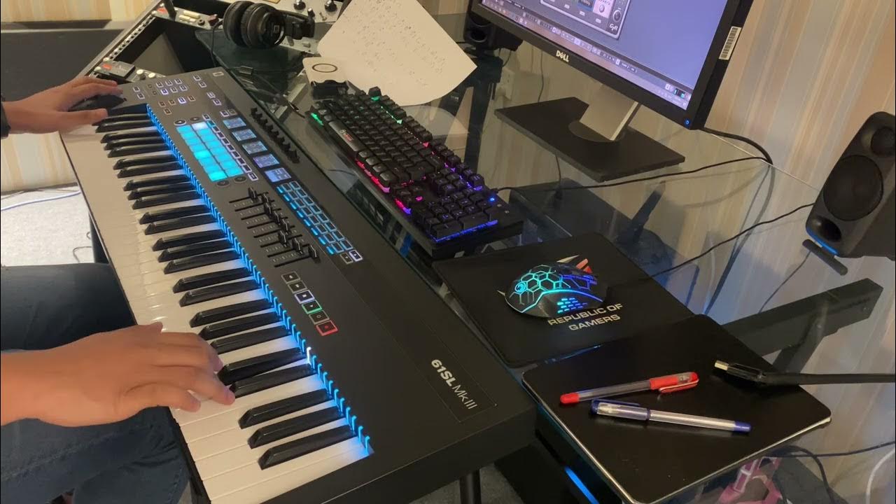 Guitar on midi keyboard - YouTube