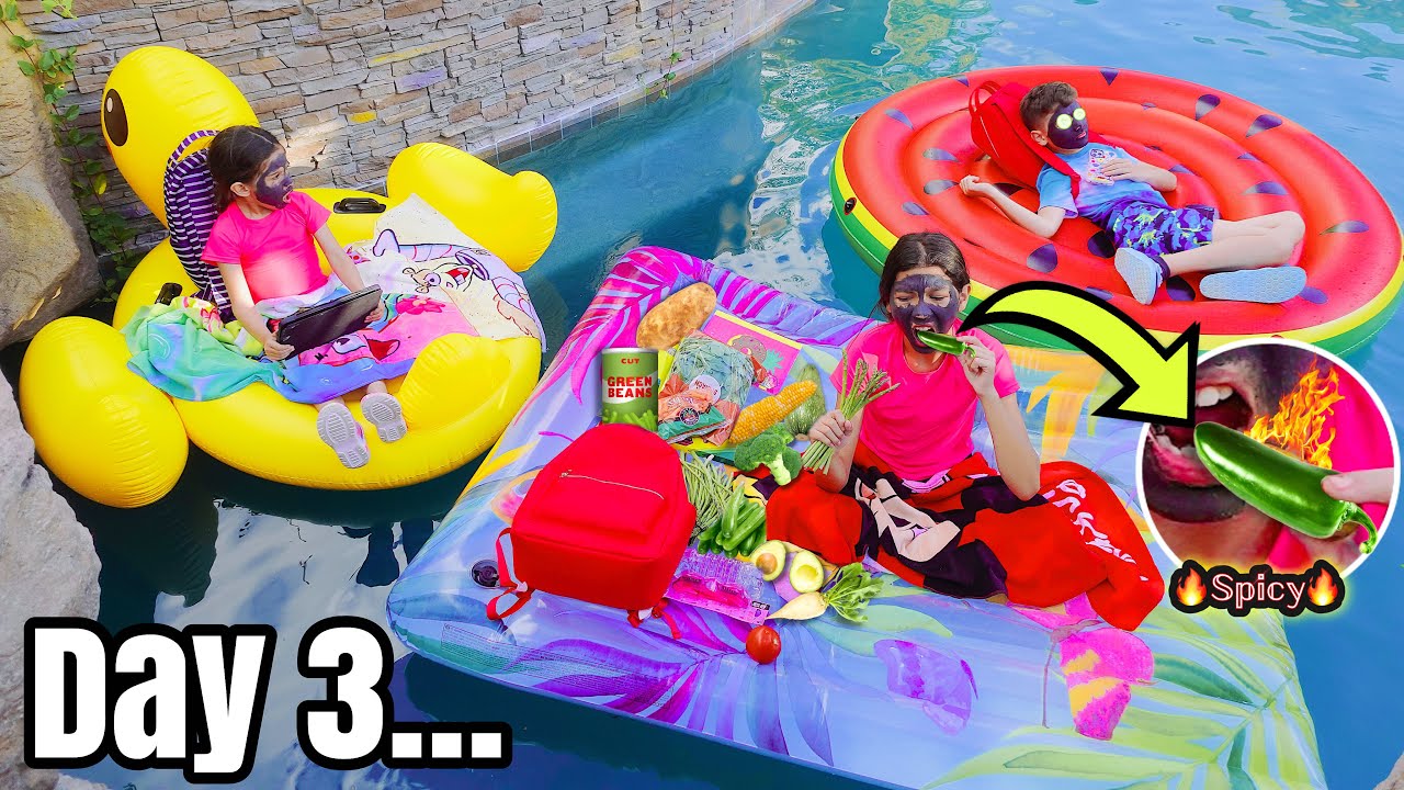 LAST TO FALL OFF THE FLOATY WINS A MYSTERY PRIZE $$$ | Familia Diamond ...