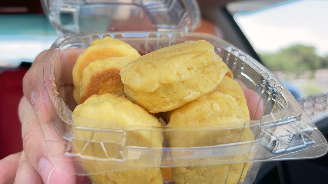 Homemade Mini Banana Biscuit Things from Mexico | 4K HDR - YouTube