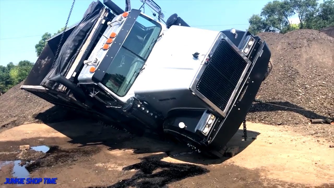 MY TRUCK FLIPPED OVER WHY DID THIS HAPPEN YouTube
