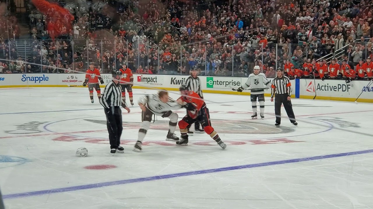 Anaheim Ducks Vs LA Kings Fight - McDermid VS DesLauriers - YouTube
