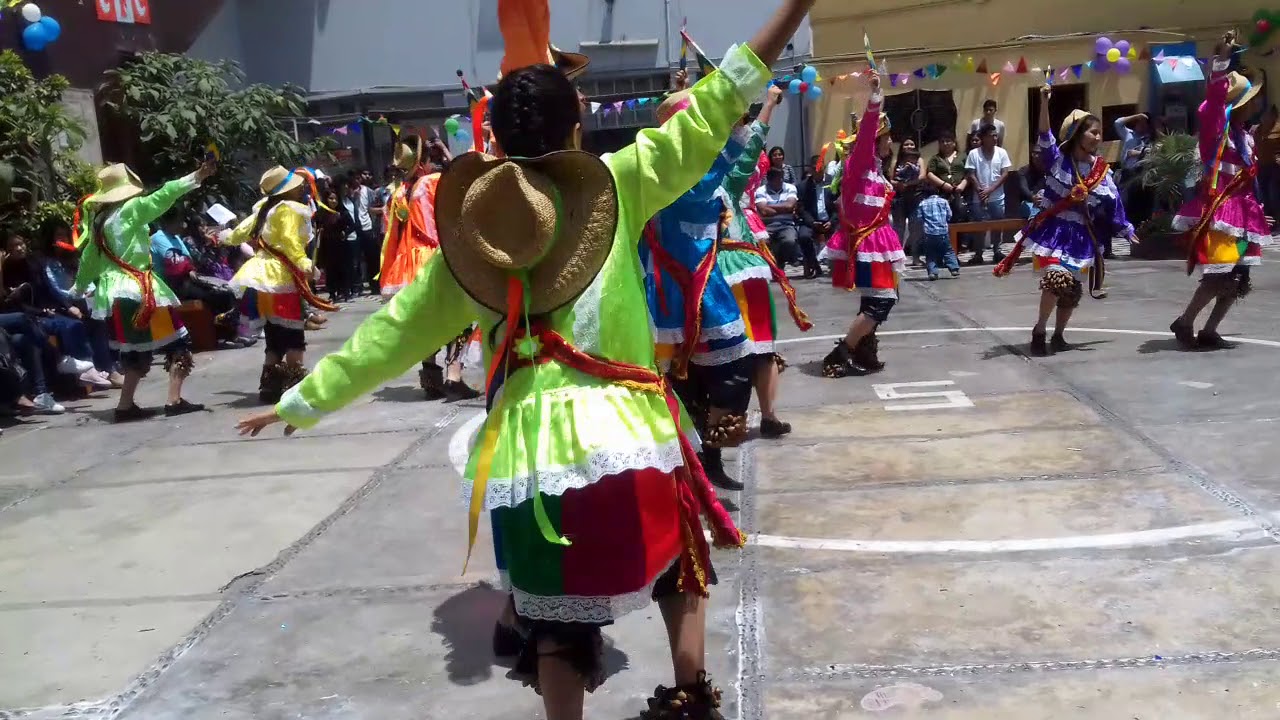 CONTRADANZA DE HUAMACHUCO-UNFV 2017 - YouTube