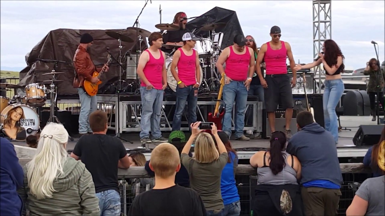 Devon Worley Band Dance-off - YouTube