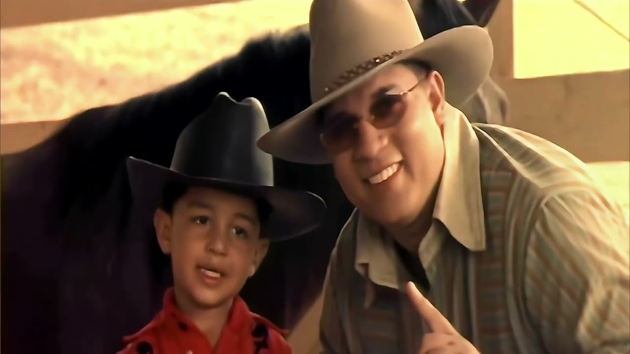 Héctor el Father Ft Divino - Noche de travesura - 4K - YouTube